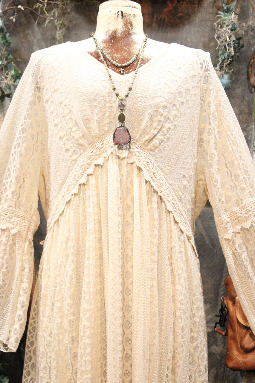 Lead Singer Beige Maxi Dress – Farm Girls Fancy Frills