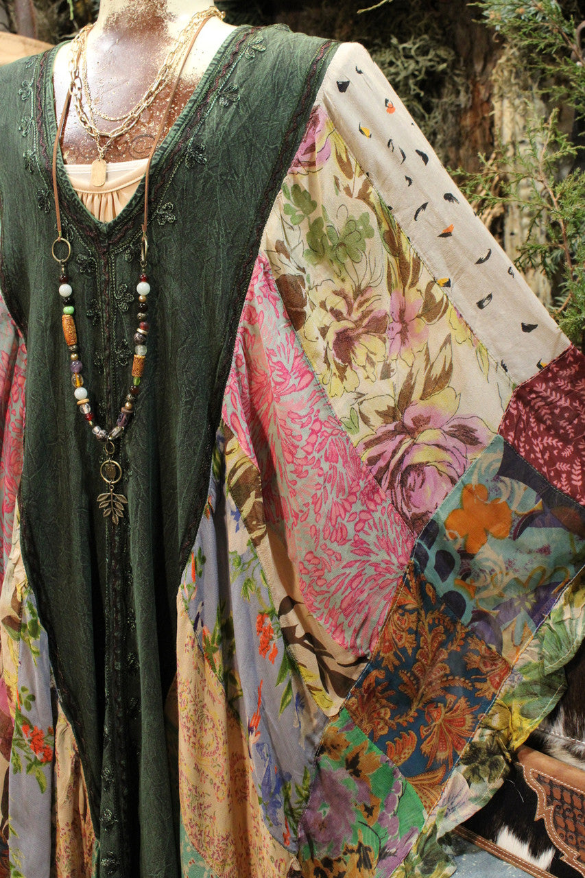 Bohemian Patchwork Threads Basil Poncho – Farm Girls Fancy Frills