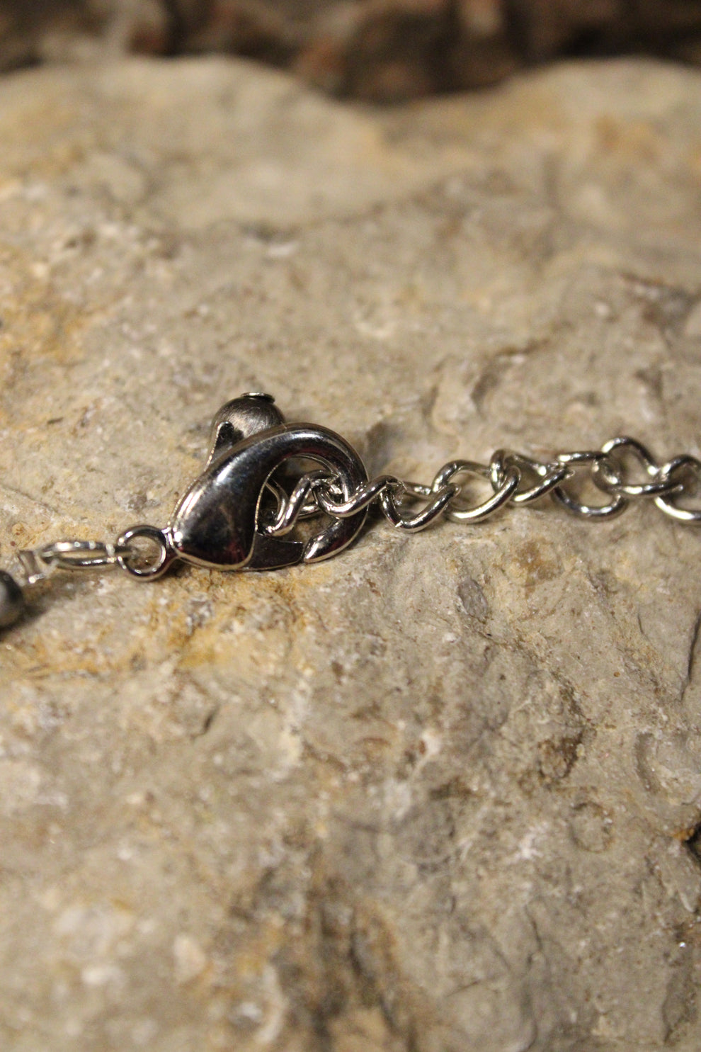 Midnight Smooth Stone Necklace – Farm Girls Fancy Frills