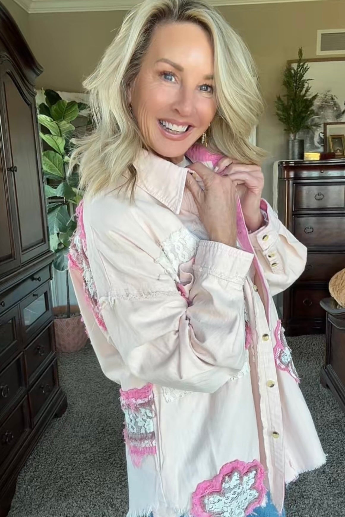 Blushing Bloom Button-Up – Farm Girls Fancy Frills